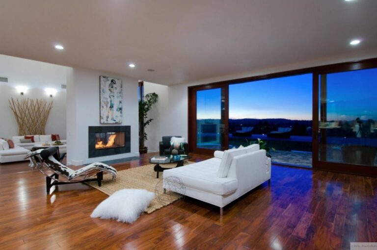 +15 bellas ideas de salas de estar con paredes de vidrio - SALA COMEDOR